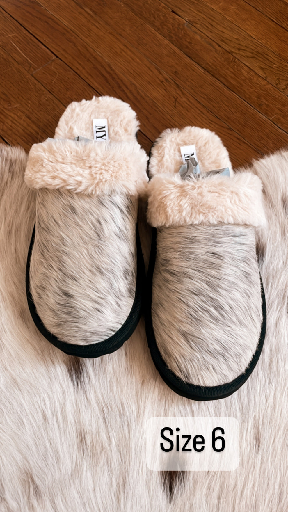 Snug Scuff Slippers - Black/White – Rusty Diamond Co.